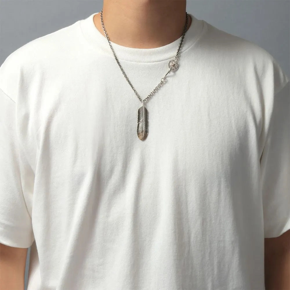 Feather Right Facing Pendant – CRAFTMAN